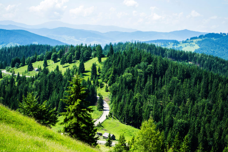 50 de idei de vacanță sub 100 euro în România, pentru luna Iunie 2020 ...