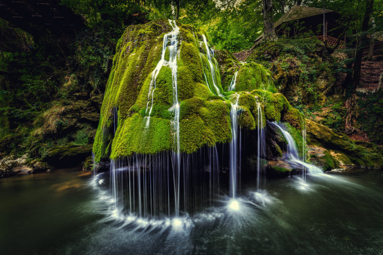 Top 10 cascade din România pe care trebuie să le vezi