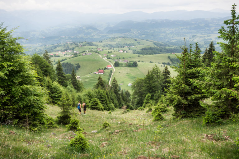 5 trasee pentru iubitorii de munte - Blogul Travelminit.ro