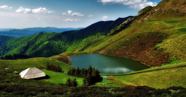 Lacul Vulturilor sau Lacul fără fund: cele mai interesante legende și ...
